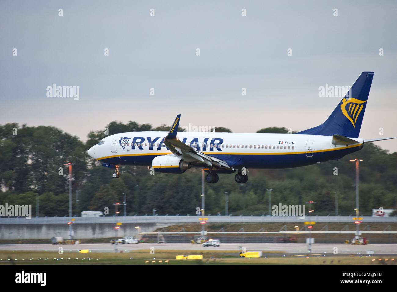 Aéroport charleroi bruxelles hi-res stock photography and images - Alamy