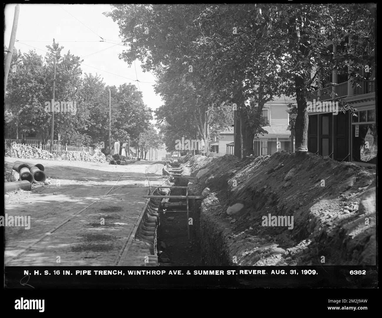 16 inch pipe hi-res stock photography and images - Alamy