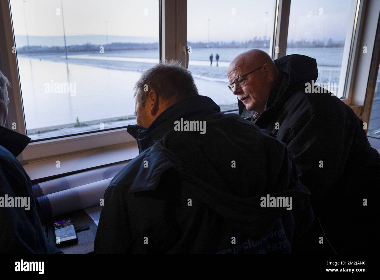 BURGUM - Consultation at the Frisian Ice Club Bergum, which has the ...