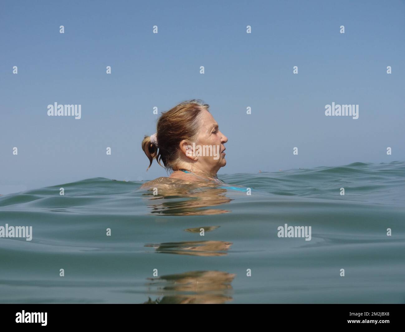 Swimming on the high seas | Nage en haute mer 03/09/2018 Stock Photo ...