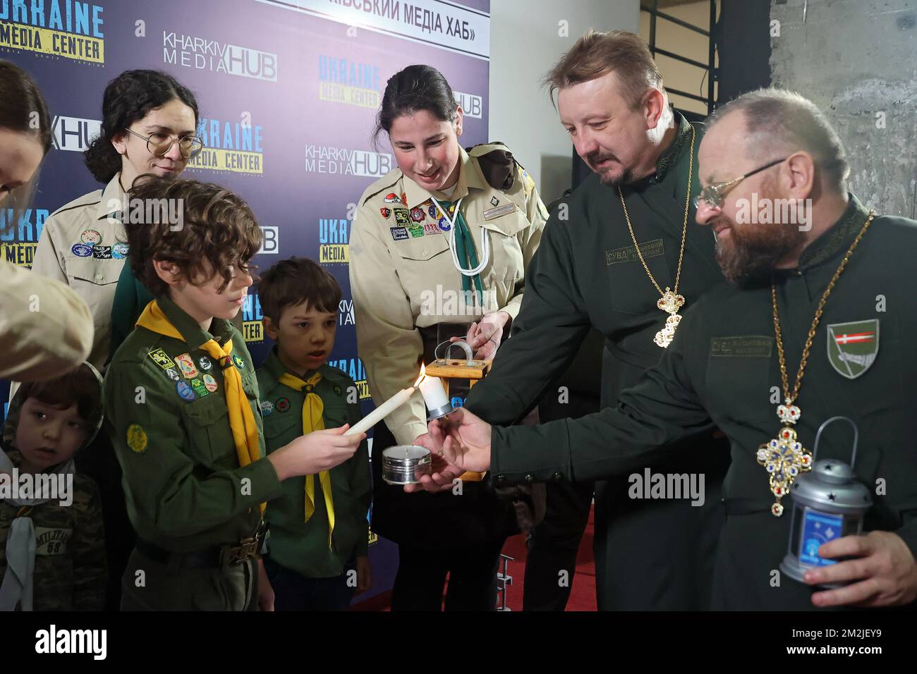 Non Exclusive: KHARKIV, UKRAINE - DECEMBER 13, 2022 - Plast scouts ...