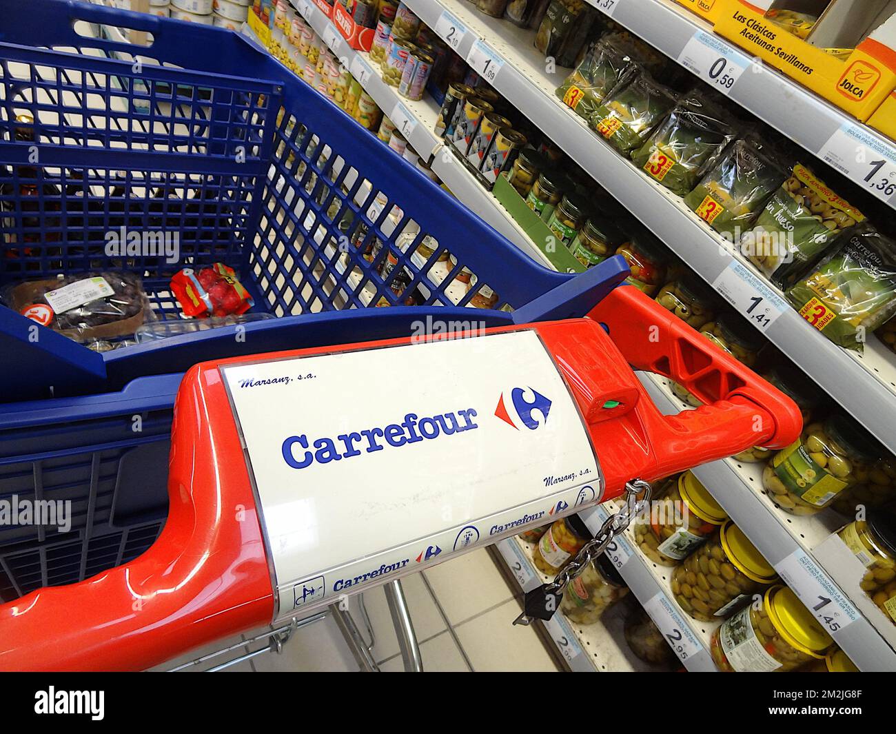 Carrefour trolley hi-res stock photography and images - Alamy
