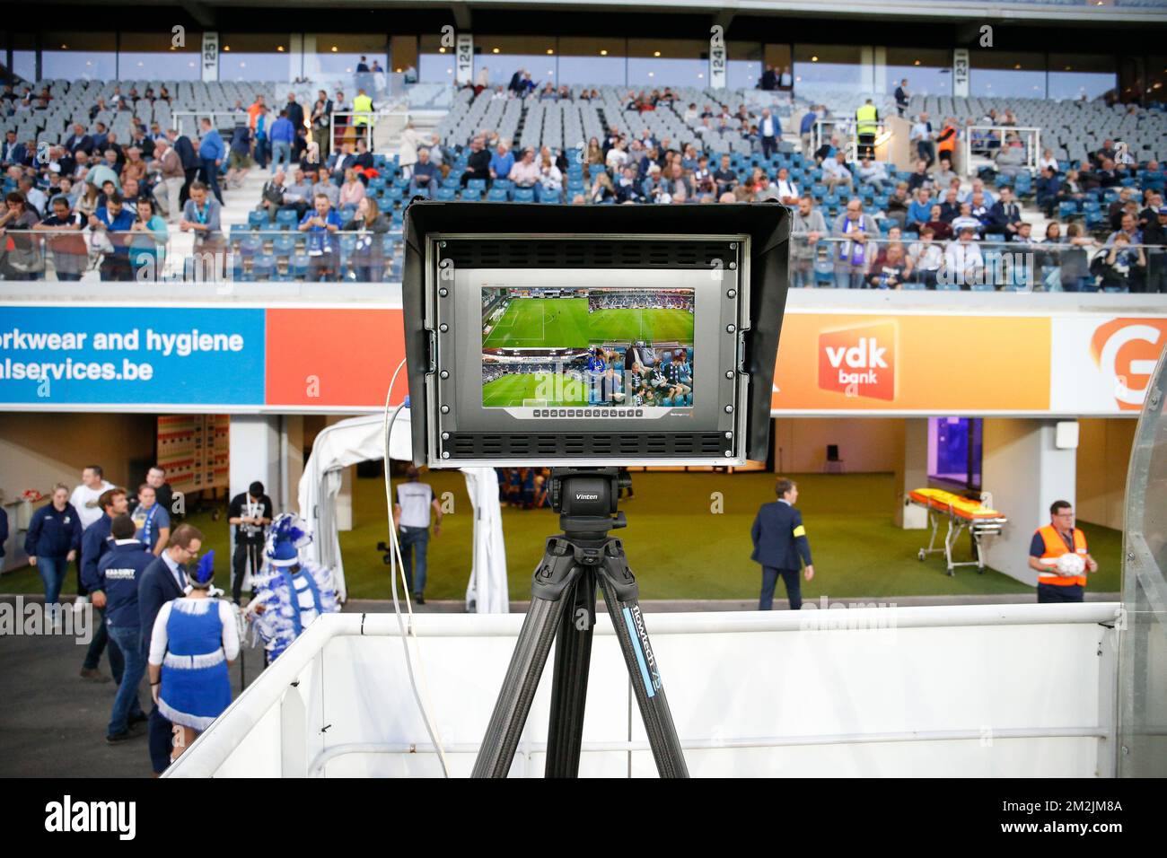 Videoref hi-res stock photography and images - Alamy