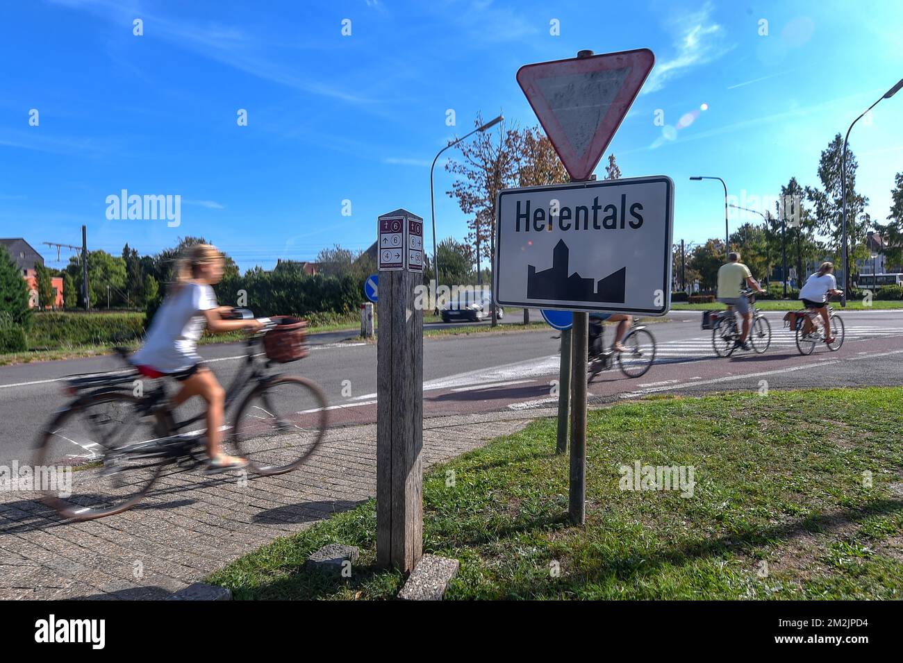 Illustration shows the name of the Herentals municipality on a road sign, Tuesday 18 September ...