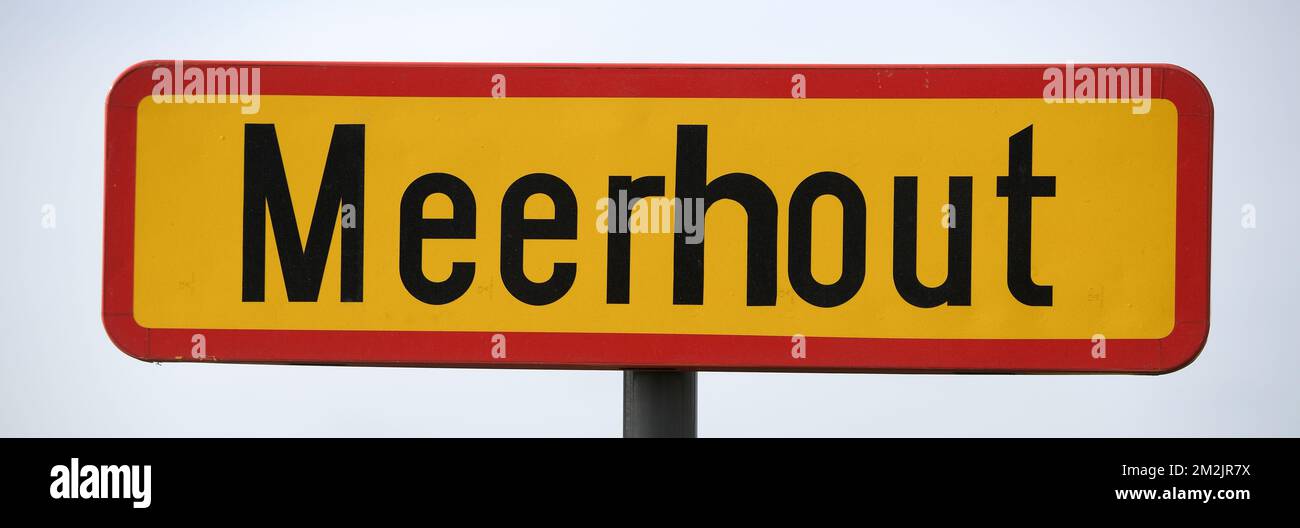 Illustration shows the name of the Meerhout municipality on a road sign ...