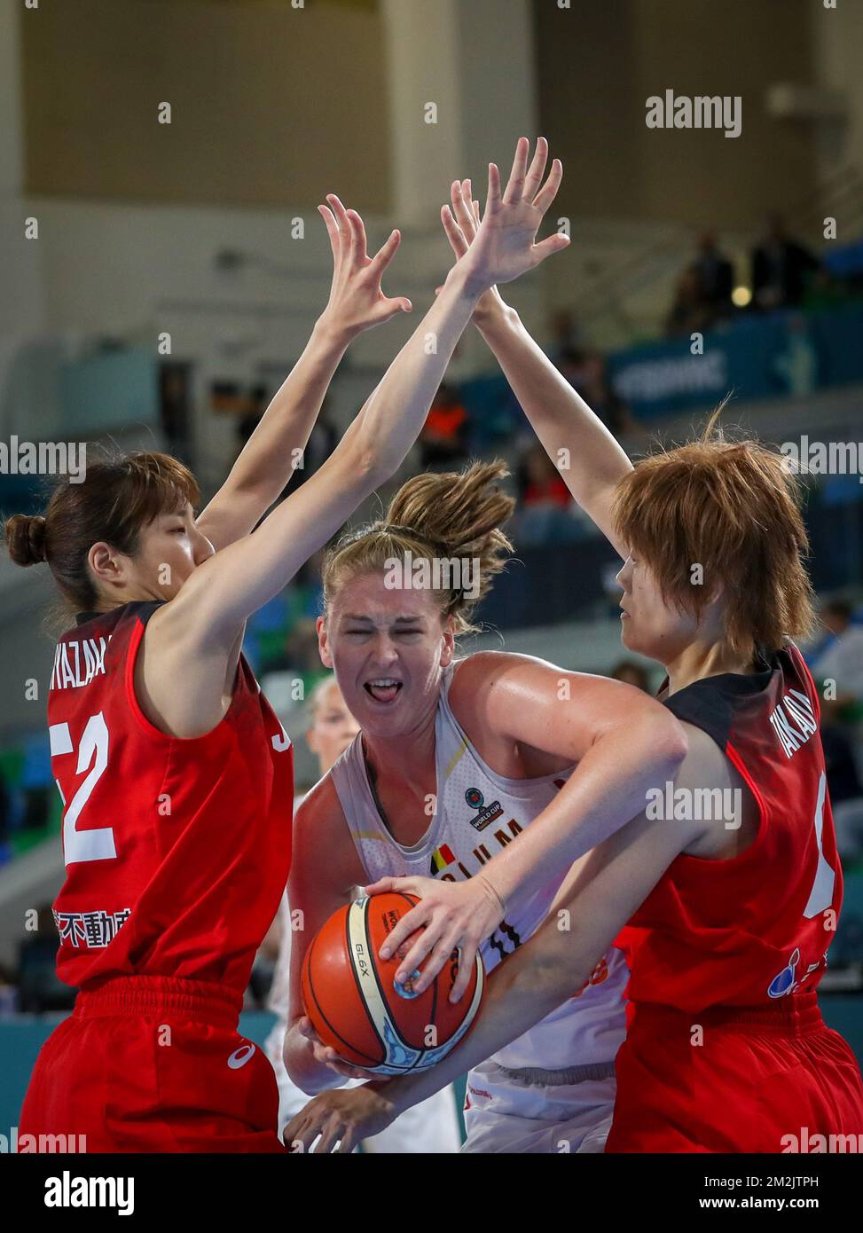 Maki takada hi-res stock photography and images - Alamy