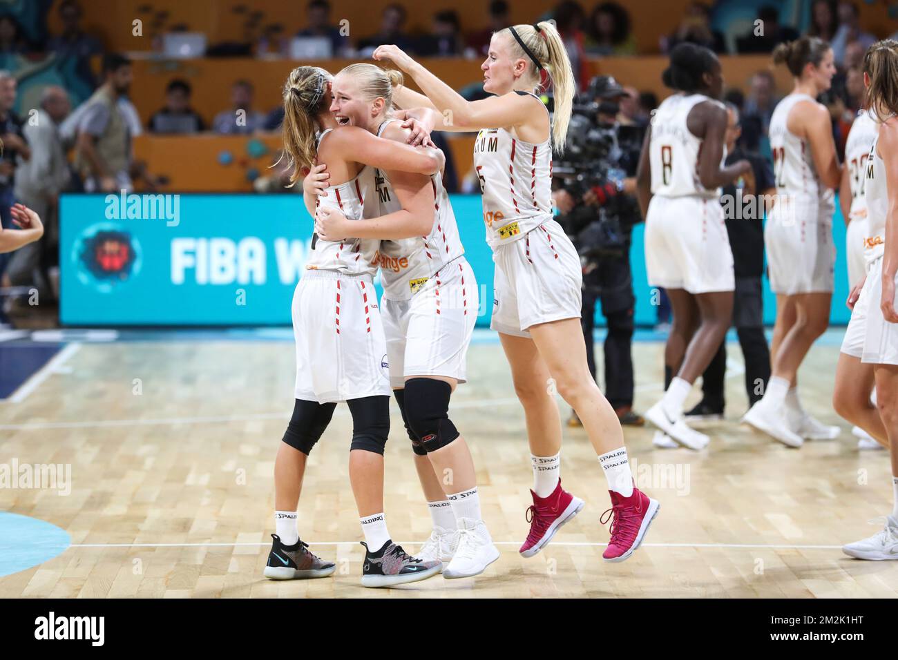 Belgian Cats Julie Allemand, Belgian Cats Hanne Mestdagh and Belgian ...