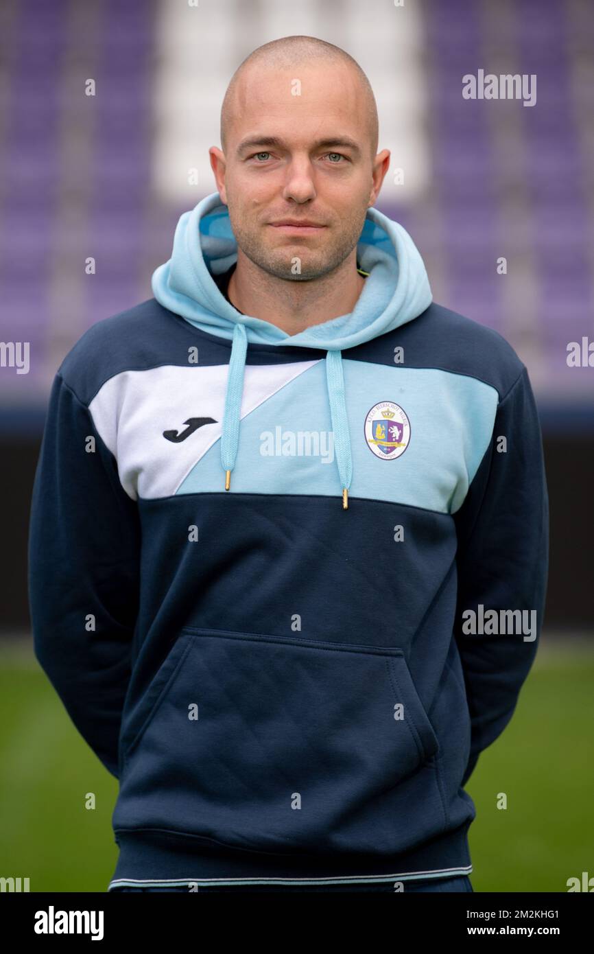 Beerschot's performance coach Pieter Jacobs poses for photographer, in ...
