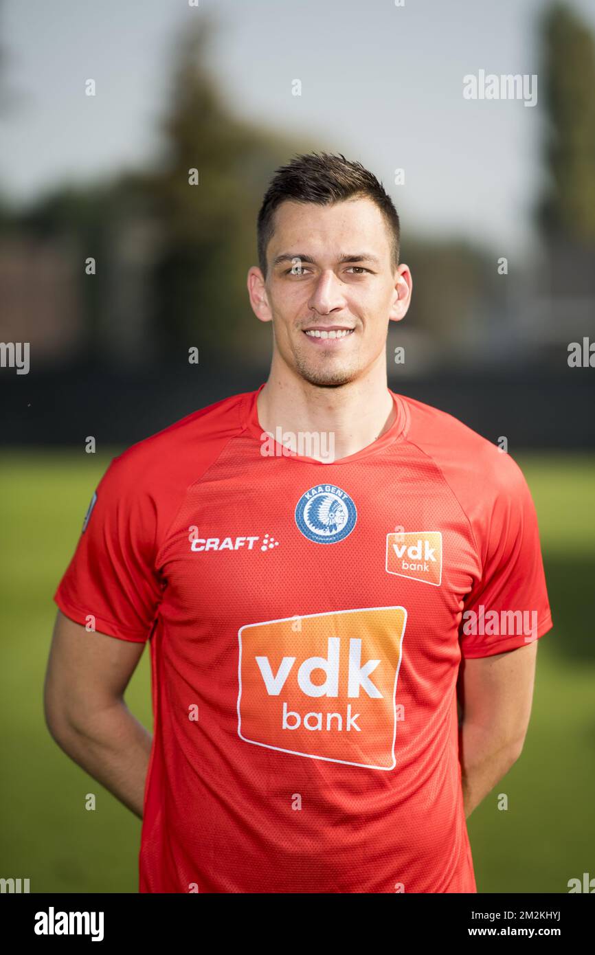 Gent's goalkeeper Lovre Kalinic poses for photographer, in marge of ...
