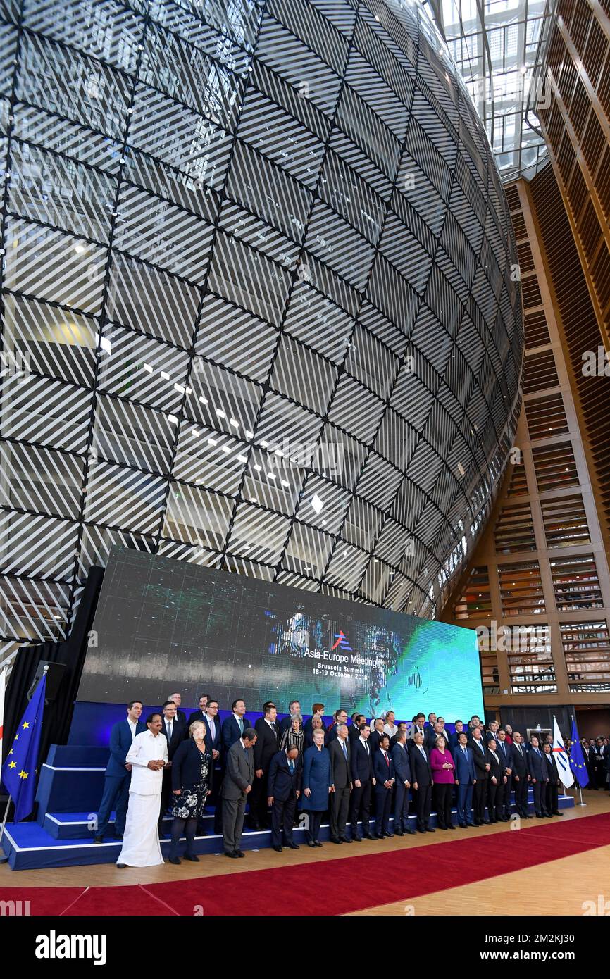 a family picture at the ASEM Asia-Europe Meeting, Friday 19 October ...