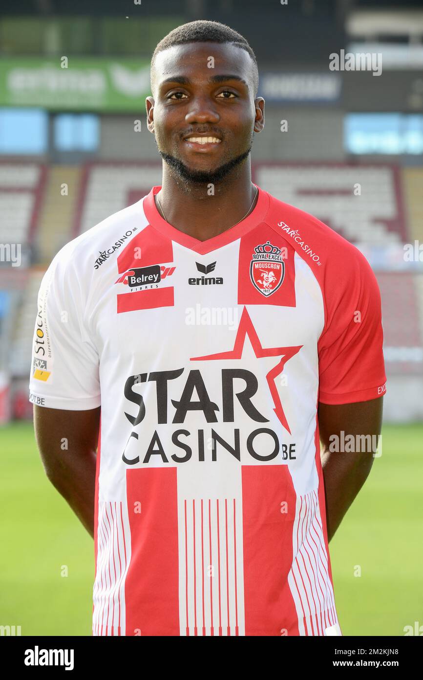 Mouscron's Frantzdy Pierrot poses for photographer, in marge of 2018 ...
