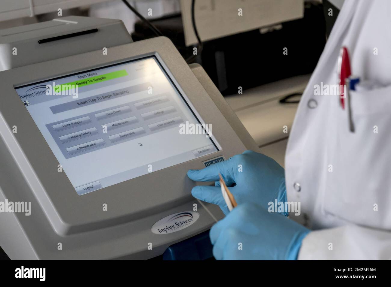 Laboratoriumgebouw hi-res stock photography and images - Alamy