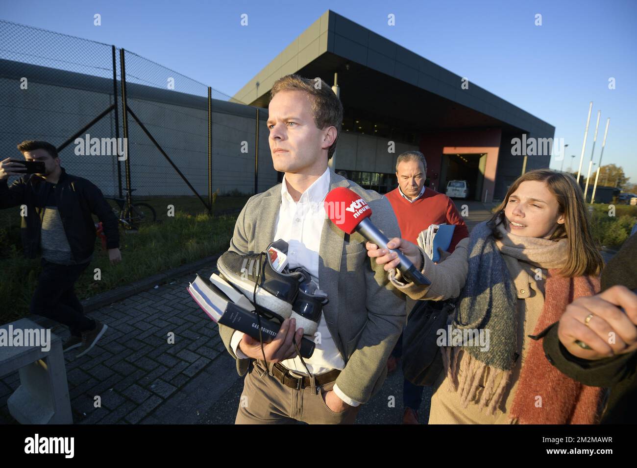 Operation mains propres hi-res stock photography and images - Alamy