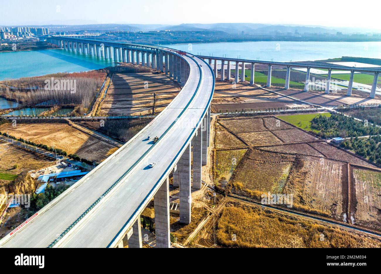 Aerial photo shows the connecting line of the Yellow River Rail ...