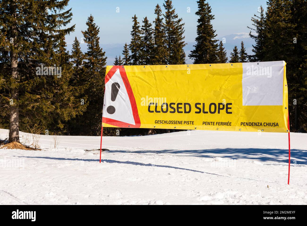 Closed slope banner for a closed ski piste not in use Stock Photo - Alamy