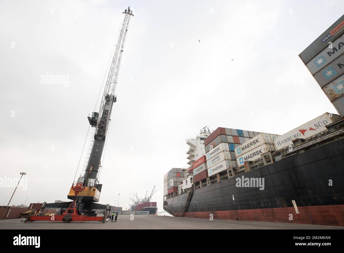 Port de cotonou hi-res stock photography and images - Alamy