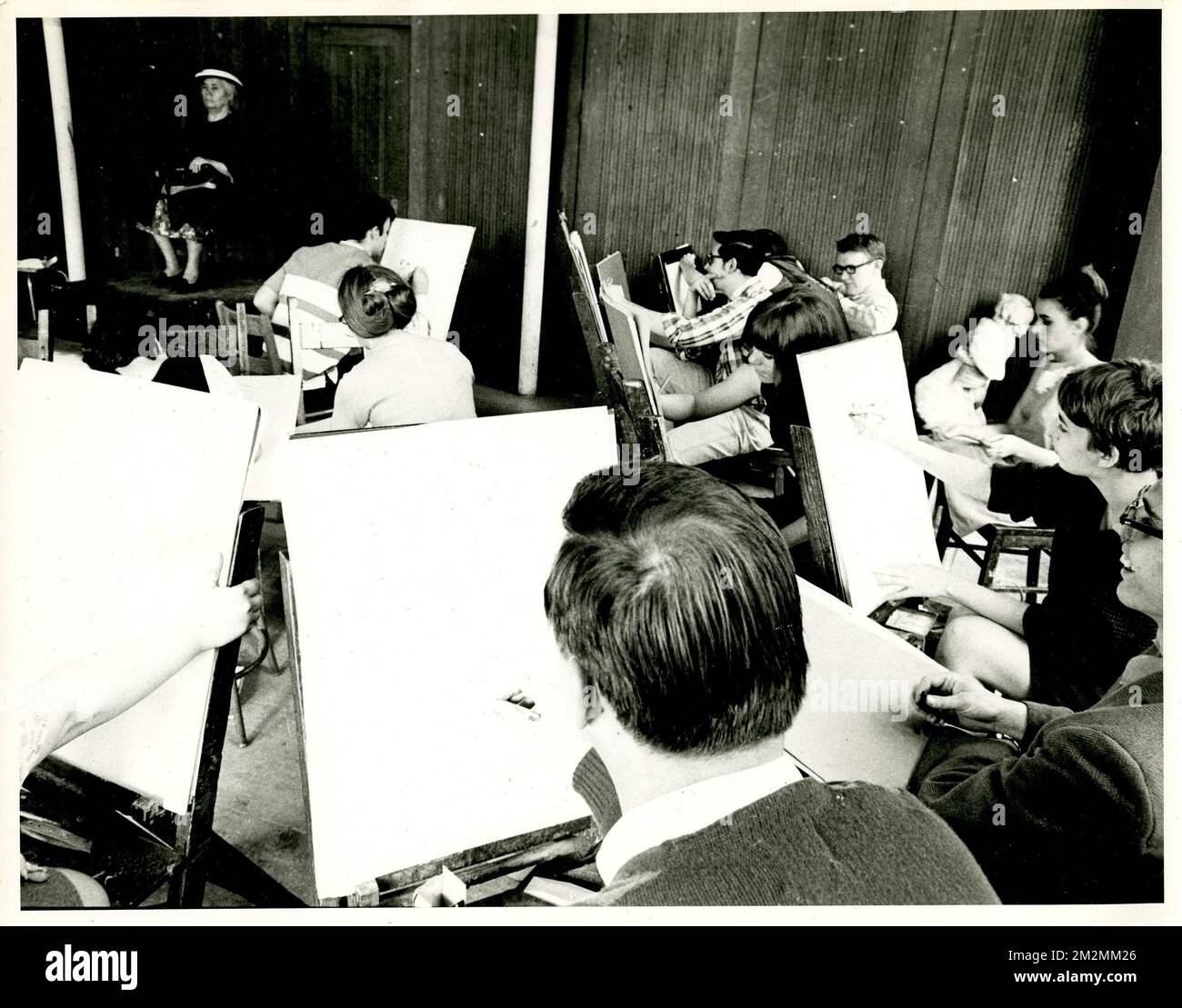 Drawing class with live model , Students, Drawing, Artists' models ...