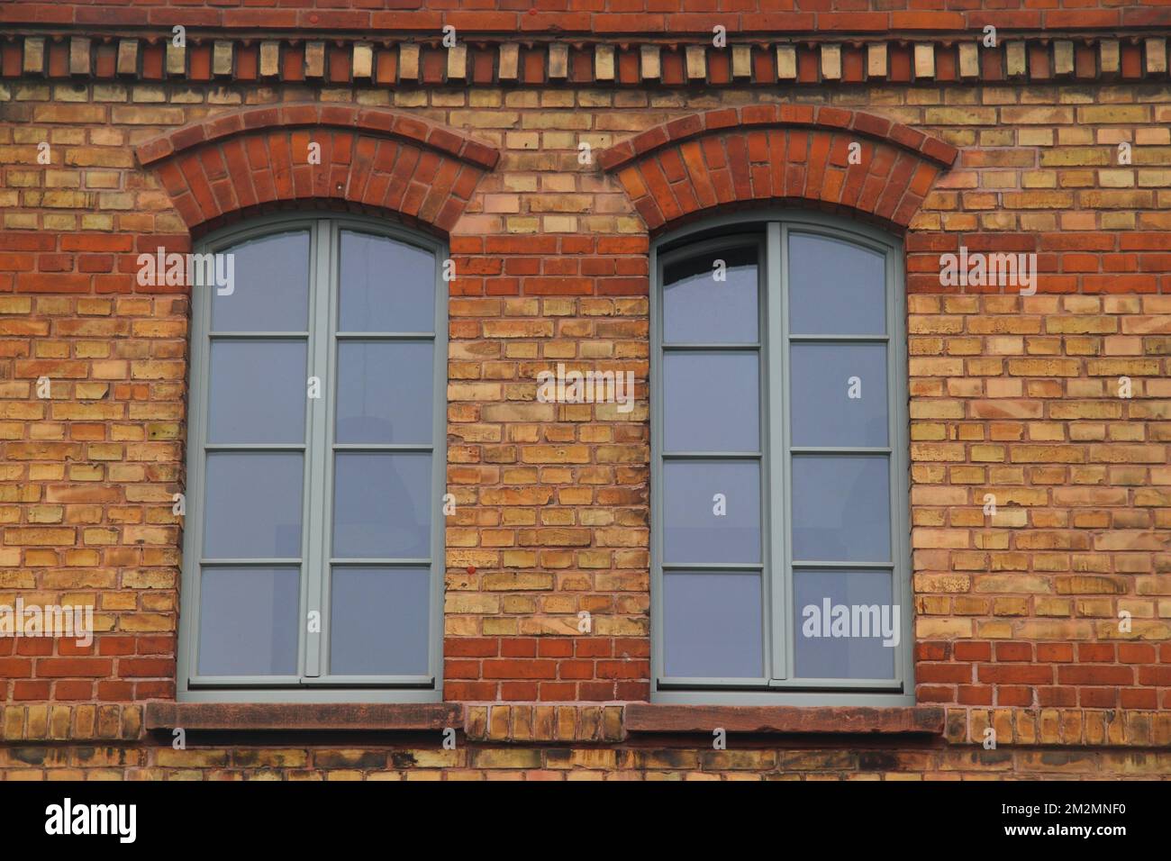 Windows sprouts hi-res stock photography and images - Alamy