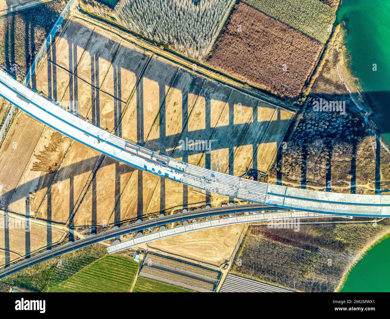 Aerial photo shows the connecting line of the Yellow River Rail ...