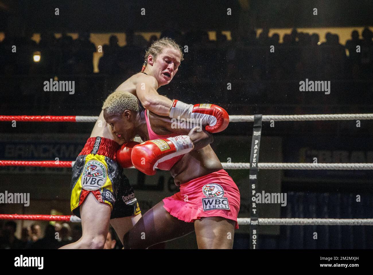 Belgian Delfine Persoon and Kenian Judy Waguthii pictured during the ...