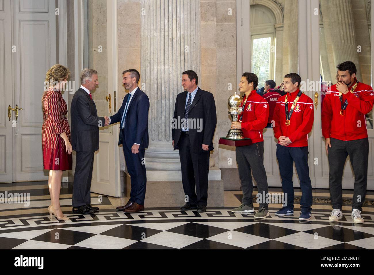 India thomas cup trophy hi-res stock photography and images - Alamy