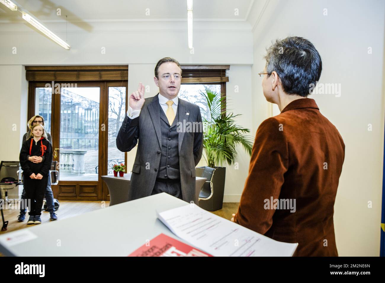 Antwerp Mayor Bart De Wever (C), his wife Veerle Hegge and their ...