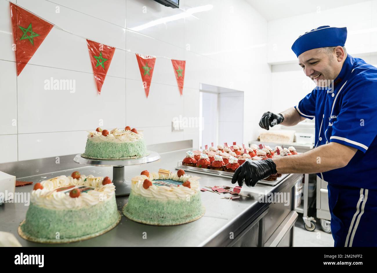 THE HAGUE - At the Moroccan bakery Uw Voordeelbakker, cakes are made ...