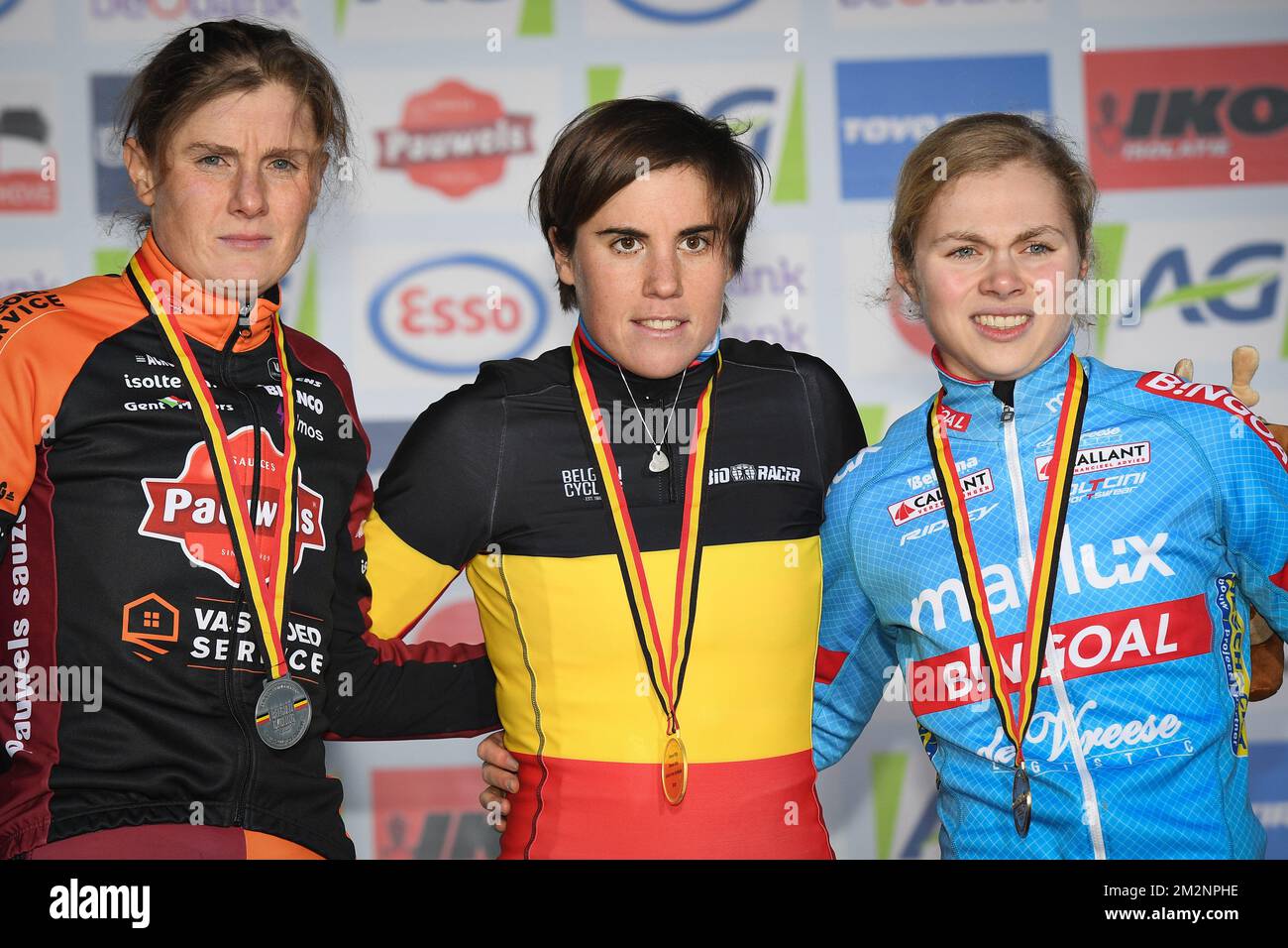 Silver medalist Loes Sels, Gold medalist Sanne Cant and bronze medalist ...