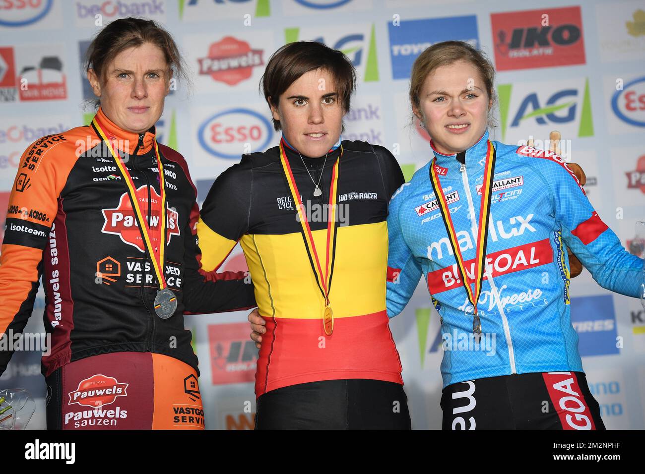 Silver medalist Loes Sels, Gold medalist Sanne Cant and bronze medalist ...
