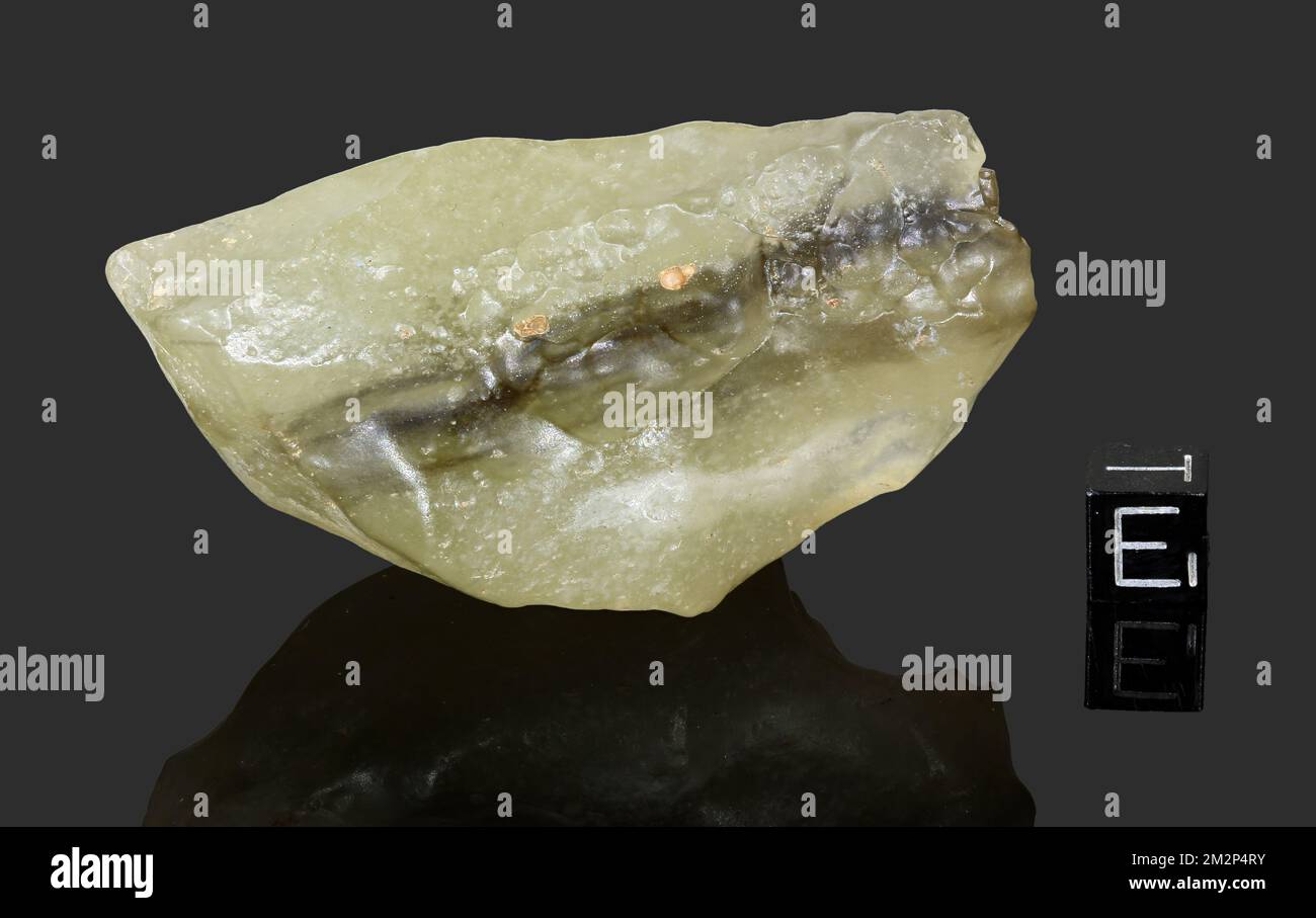 Sample of Libyan glass (LDG Stock Photo - Alamy