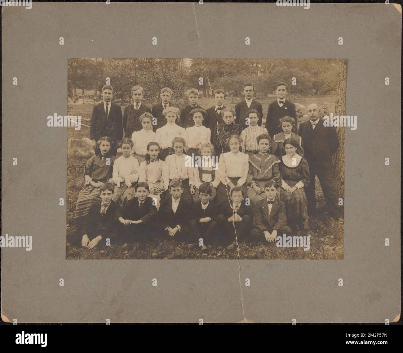 Eighth grade class graduation photo , School children, Schools ...