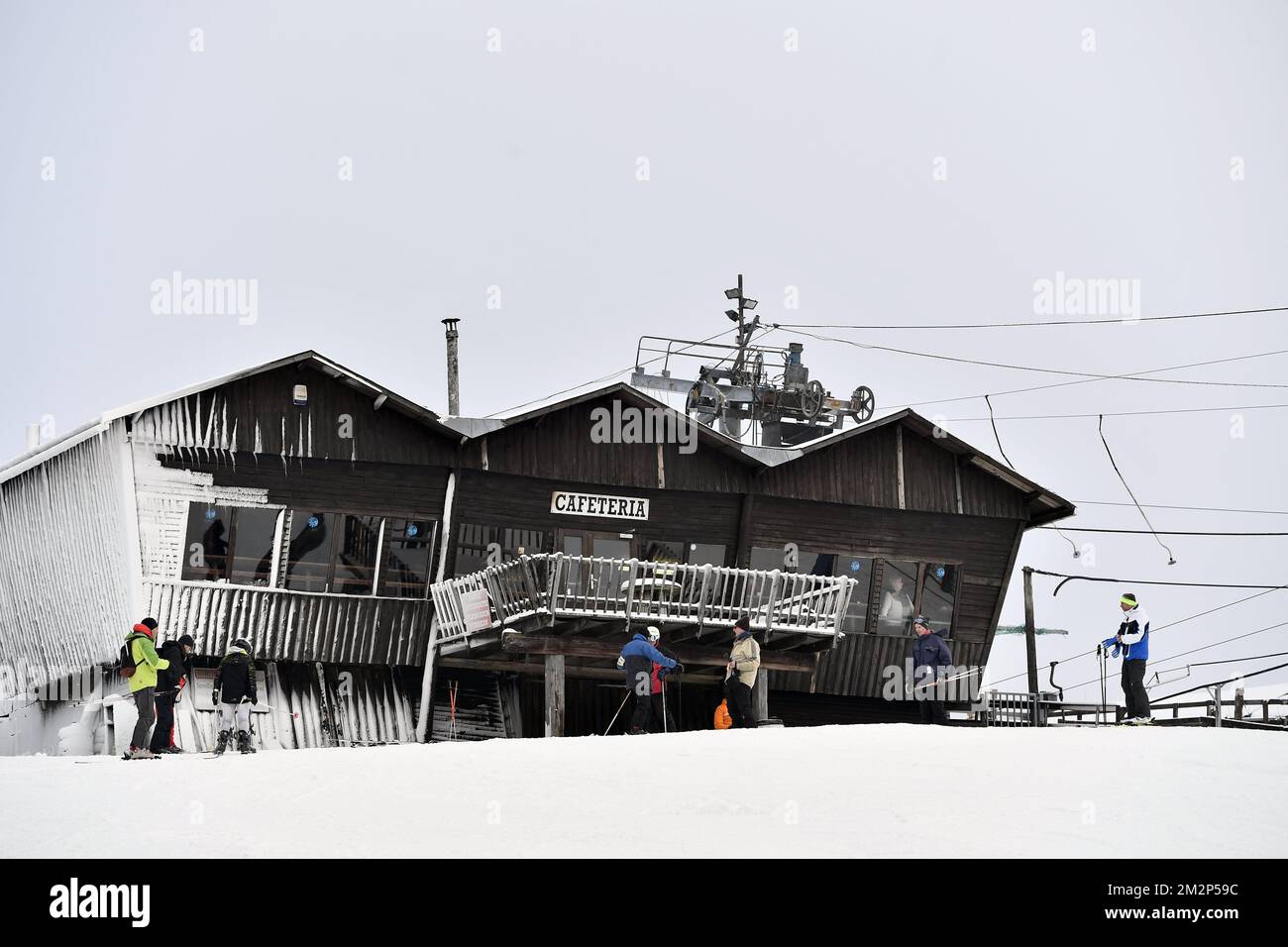 Illustration picture shows people enjoying ski in Ovifat, Waimes ...