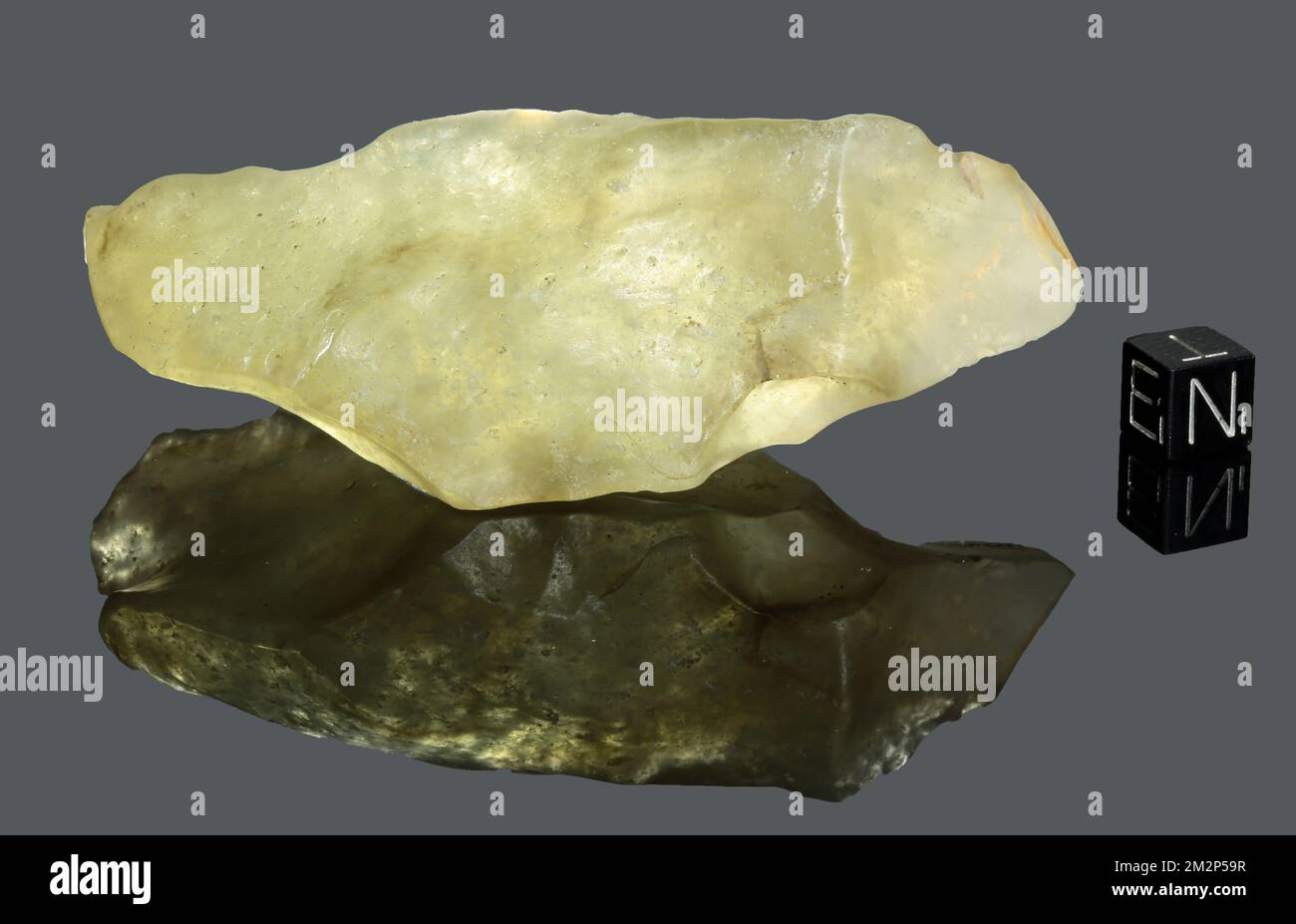 Sample of Libyan glass (LDG Stock Photo - Alamy