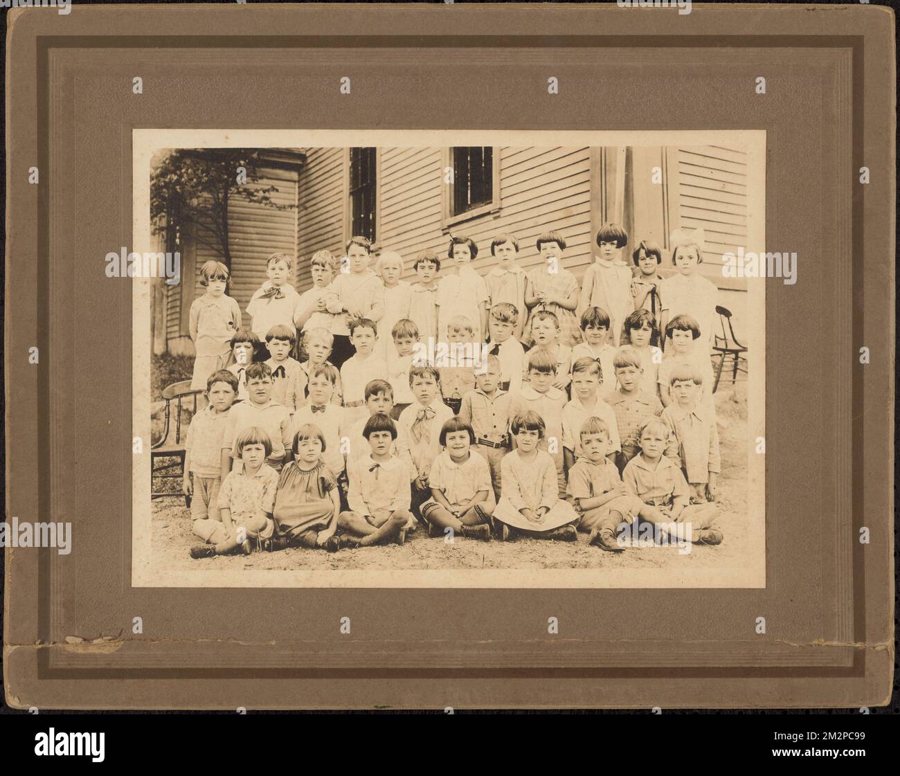 Elementary school class photograph , School children, Schools ...
