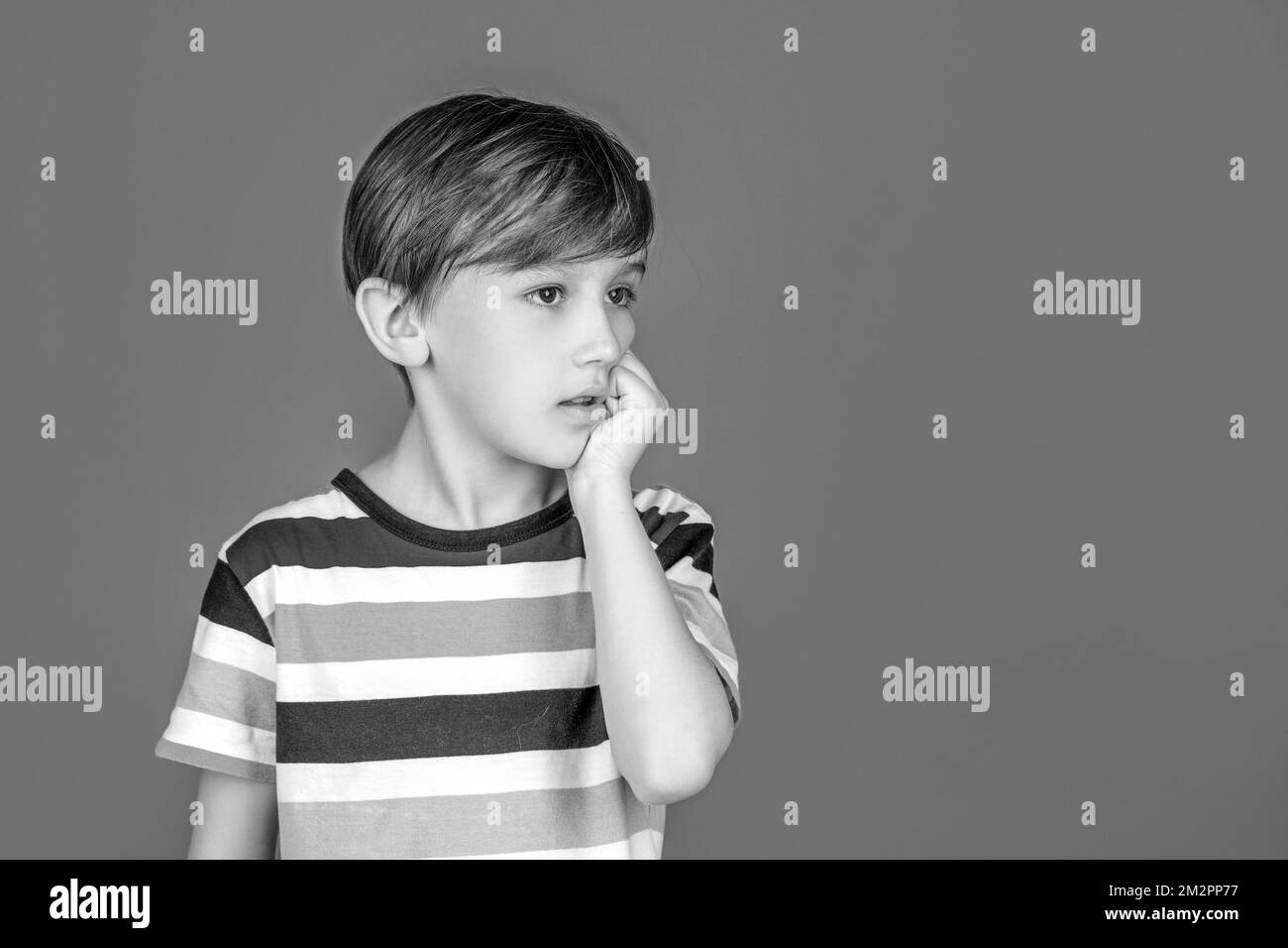 Child suffer from toothache. Anti toothache remedy. Toothache ...