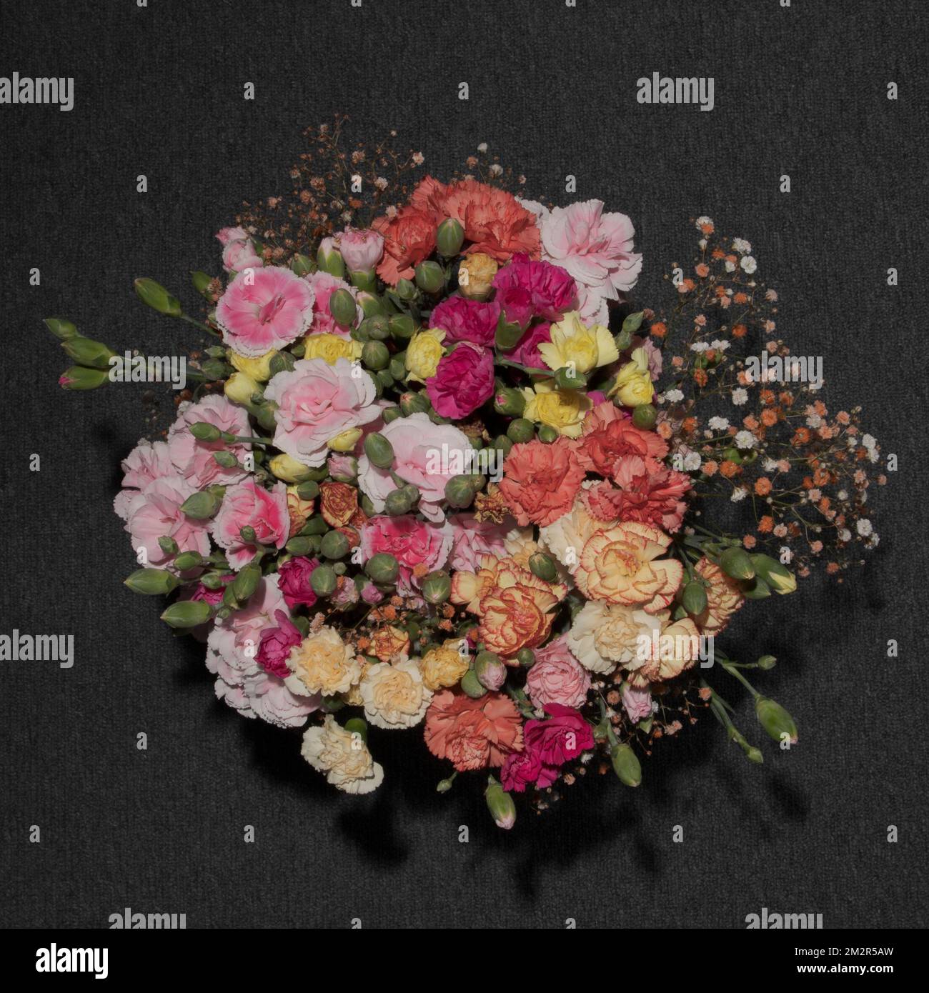 Multi colored flower bouquet hi-res stock photography and images - Alamy