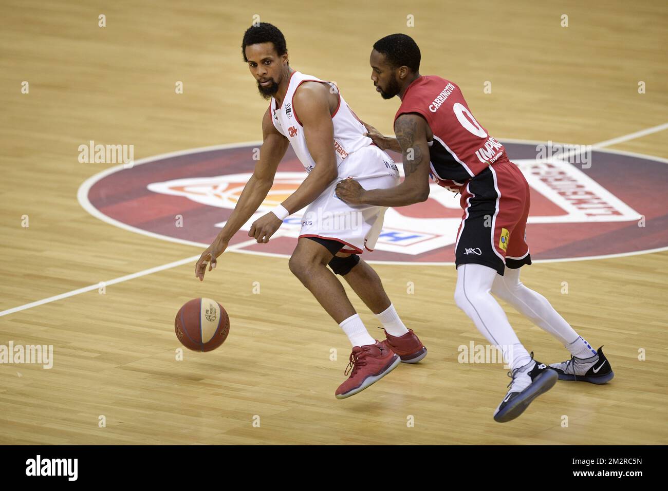 Charleroi's Cliff Hammonds and Limburg's Khadeen Carrington pictured in ...