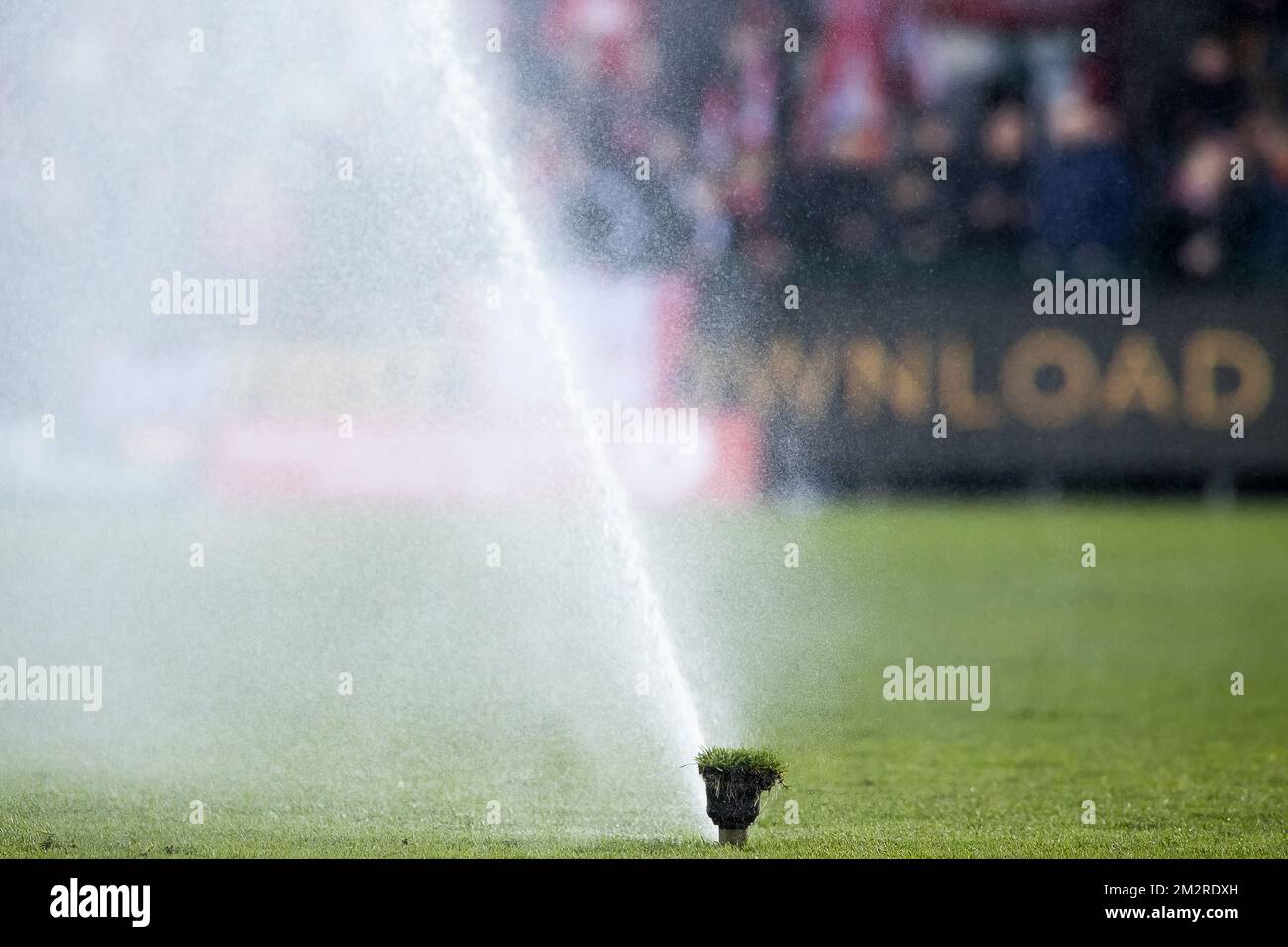 Football sprinkler hi-res stock photography and images - Alamy