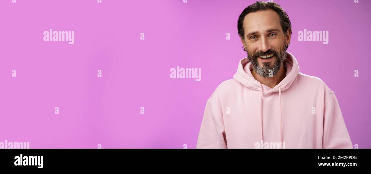 Close-up charming caring friendly-looking european bearded husband ...