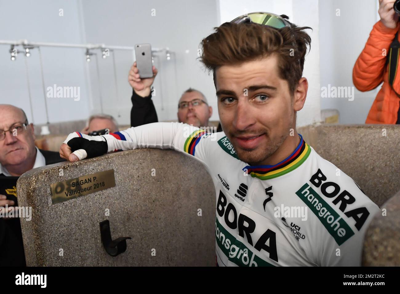 Paris roubaix showers hi-res stock photography and images - Alamy