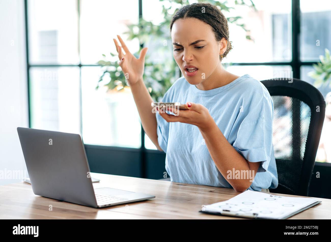 Employee performance conversation hi-res stock photography and images ...