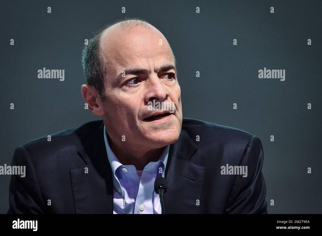 Assemblee generale des actionnaires hi-res stock photography and images ...