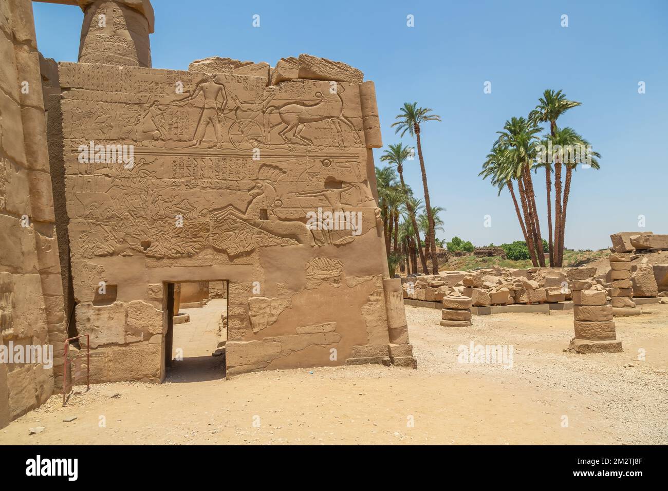 The hieroglyphic inscriptions and pharaohs drawing on the walls of ...