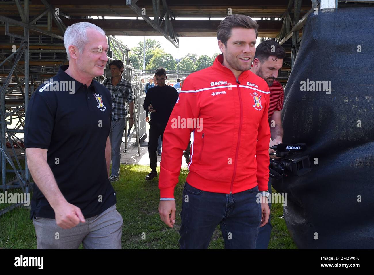 Belgium's head coach Shane McLeod and Belgium's goalkeeper Vincent ...