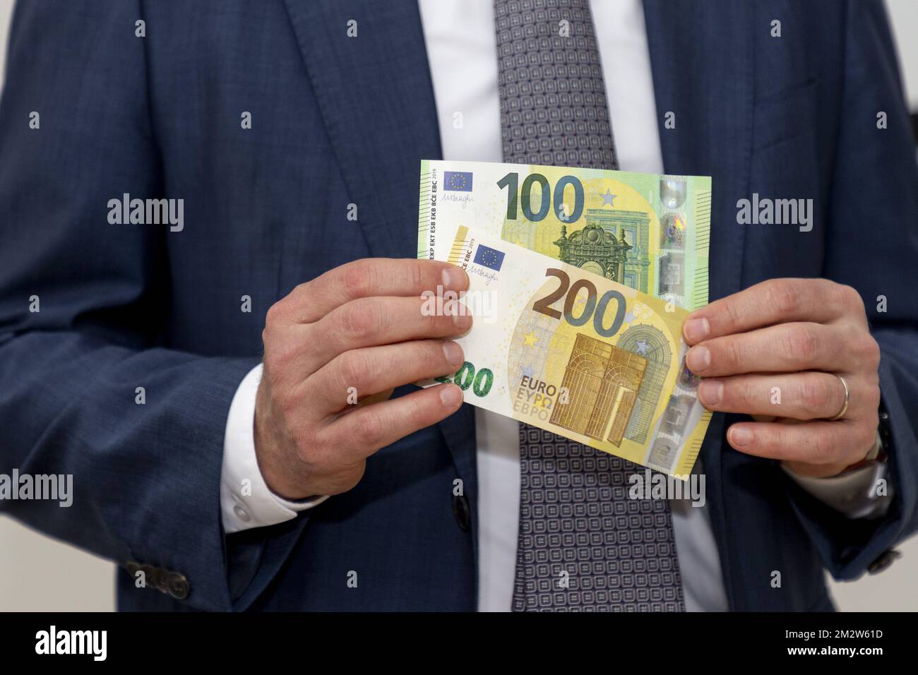 Eurobiljetten hi-res stock photography and images - Alamy