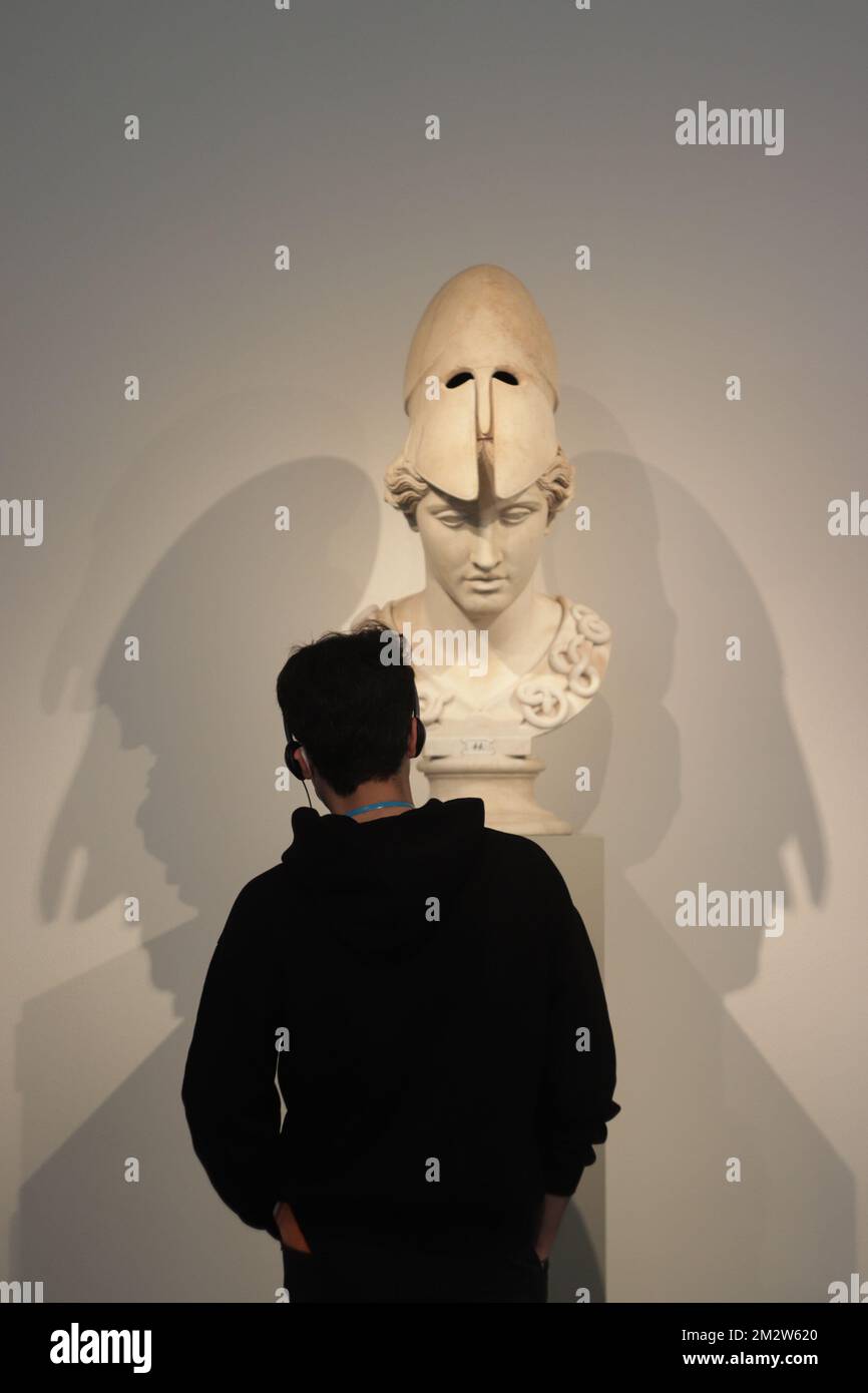 guy in the museum Stock Photo - Alamy