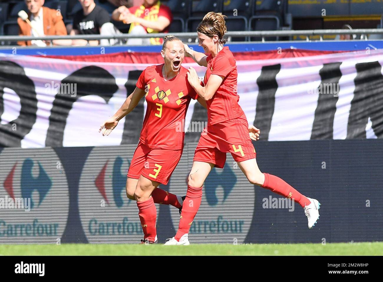 Belgium's Ella Van Kerkhoven and Belgium's Heleen Jaques celebrate ...