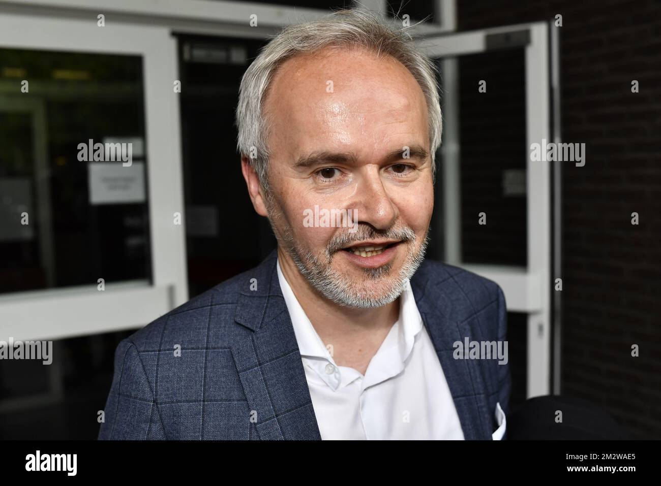 Lawyer Paul Van Rompaey, representing Bakelmans, talks to the press ...