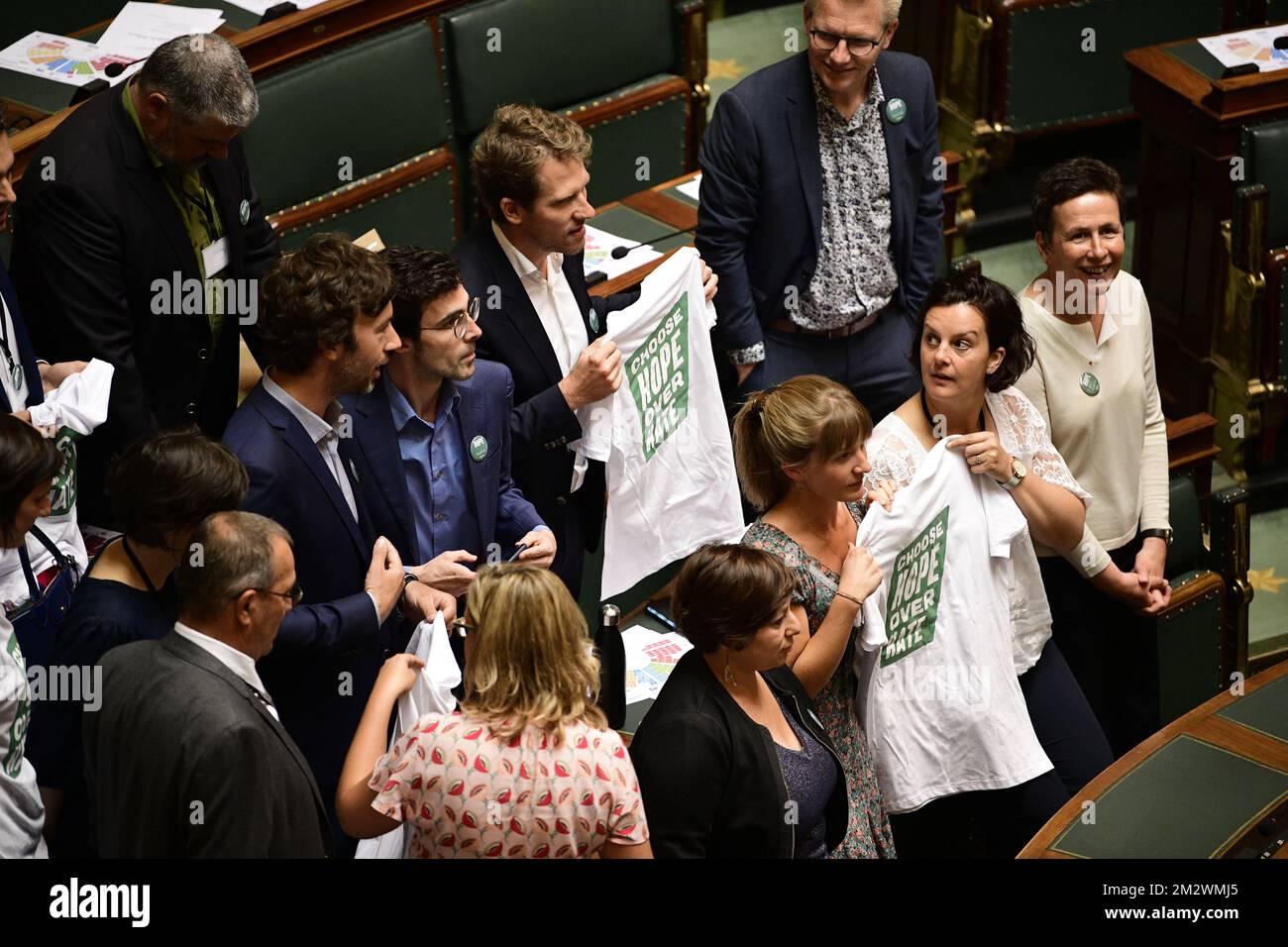 Fraction chamber hi-res stock photography and images - Alamy