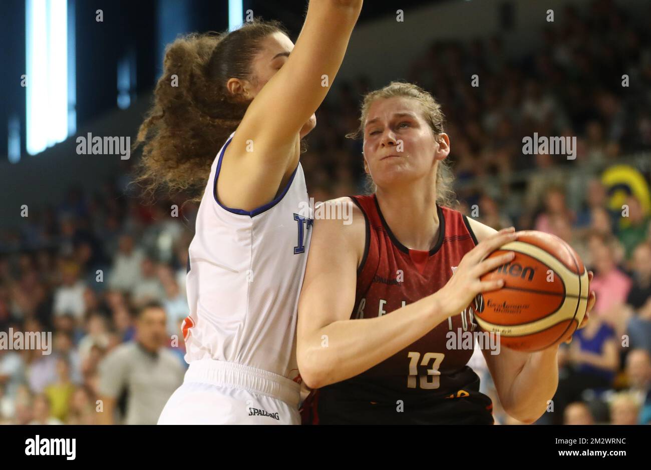 Italian Lorela Cubaj and Belgian Cats Kyara Linskens fight for the ball ...